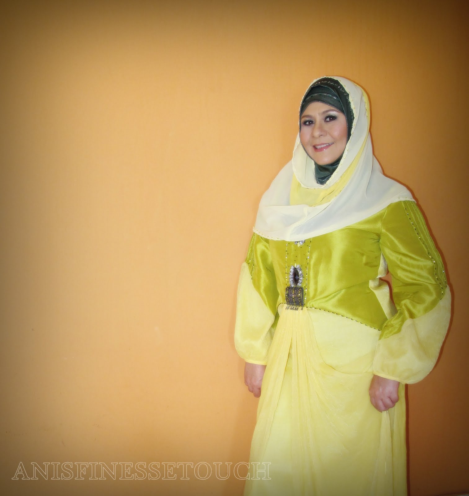 "We Enhance Your Beauty" " Kami Menyerlahkan Kecantikan Anda": Fauziah ...