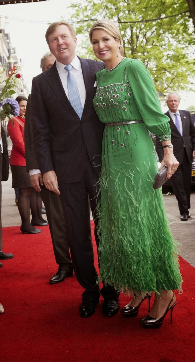 Queens of England: Maxima goes really green