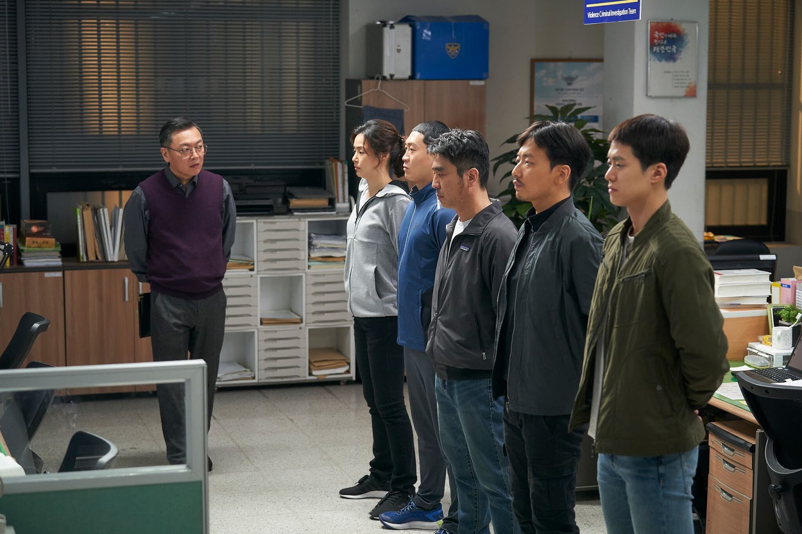 TrustMovies: South Korean comedy, action & fried chicken: Byeong-heon ...