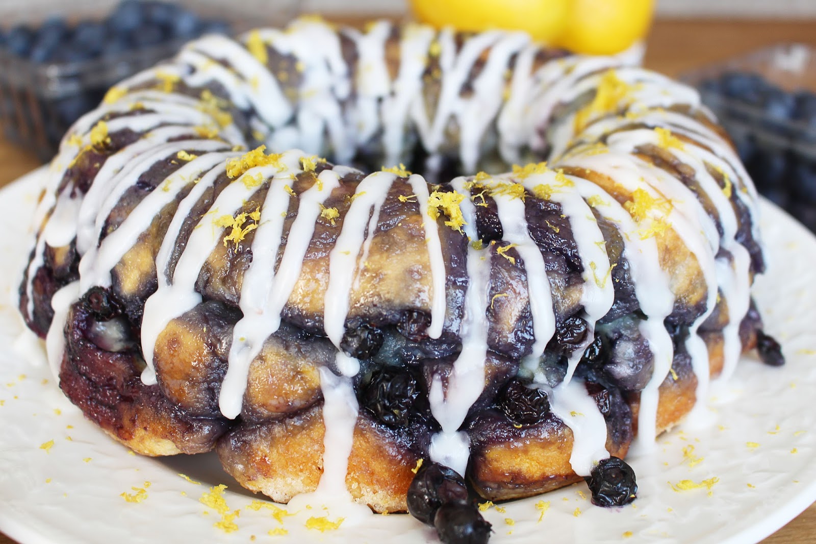 Kylee's Kitchen: Blueberry Lemon Monkey Bread