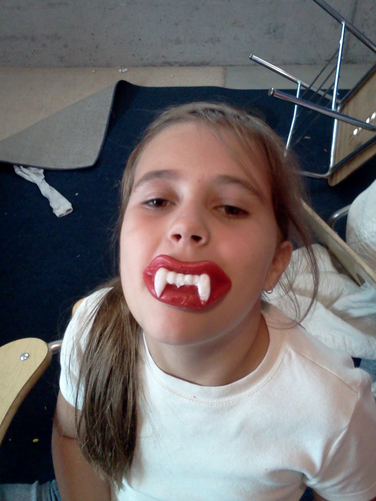 The Yard of the Living Dead: Fangs For The Memories