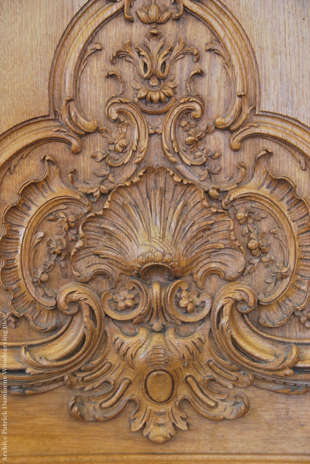 Sculpture Ornementale PATRICK DAMIAENS: LE PETIT PALAIS à PARIS | Murs ...