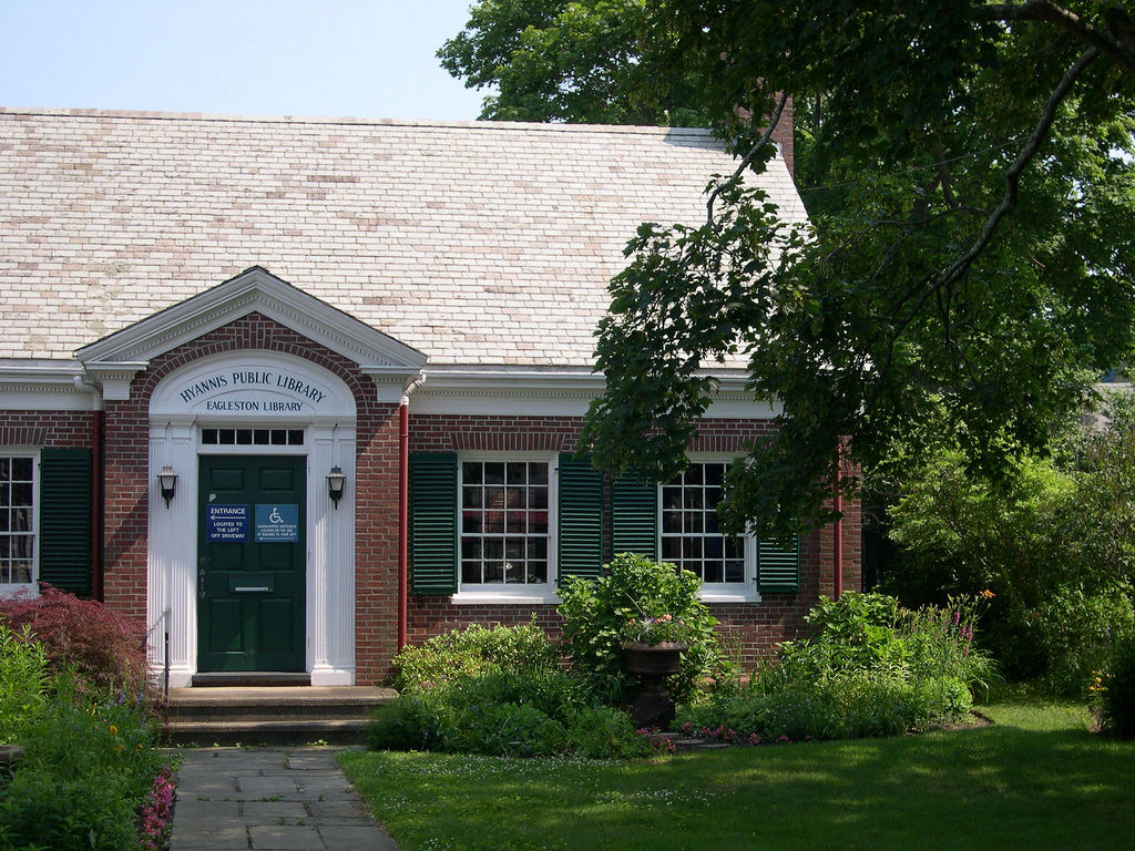 Hyannis Public Library, Hyannis, Massachusetts - Bibliotecas do Brasil