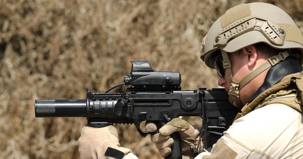 FDRA - Fuerza Terrestre: Subfusil: X95