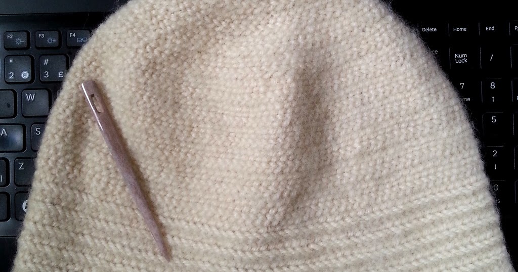 Väkerrystä - Dabbling in Nalbinding: Pipo - White cap