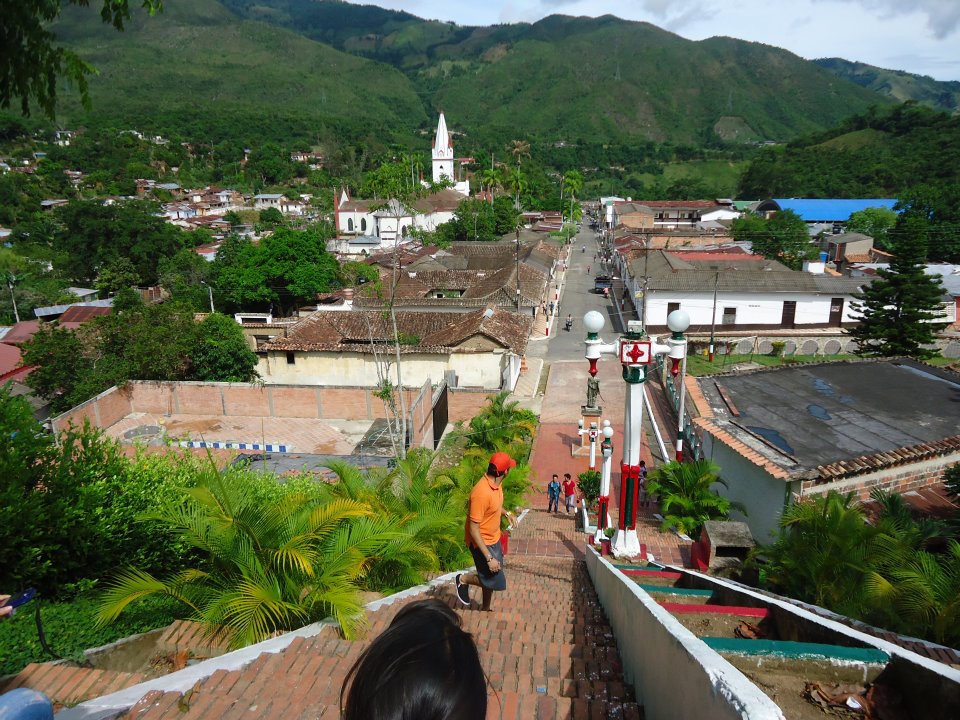 ESTUDIANTES DE SEGUNDO SEMESTRE visitan el Municipio de Durania