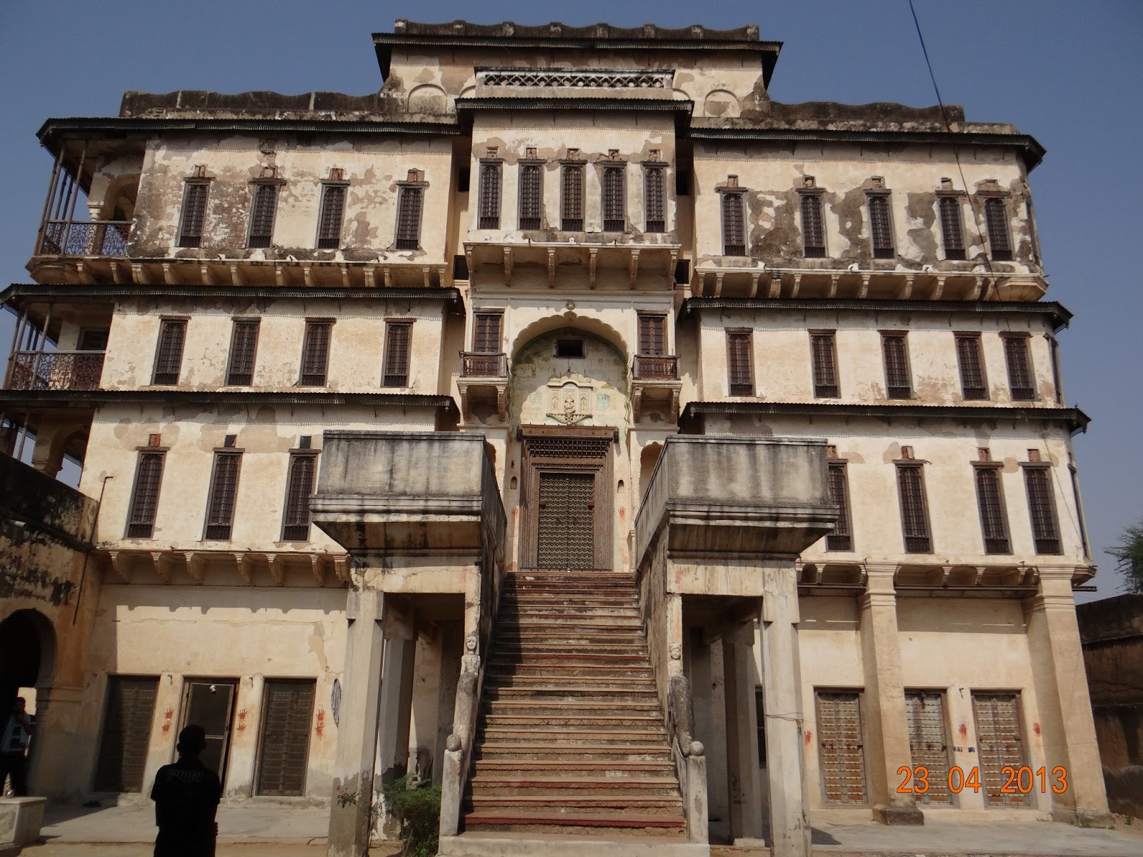 HAVELI IN DUDHAWA KHARA