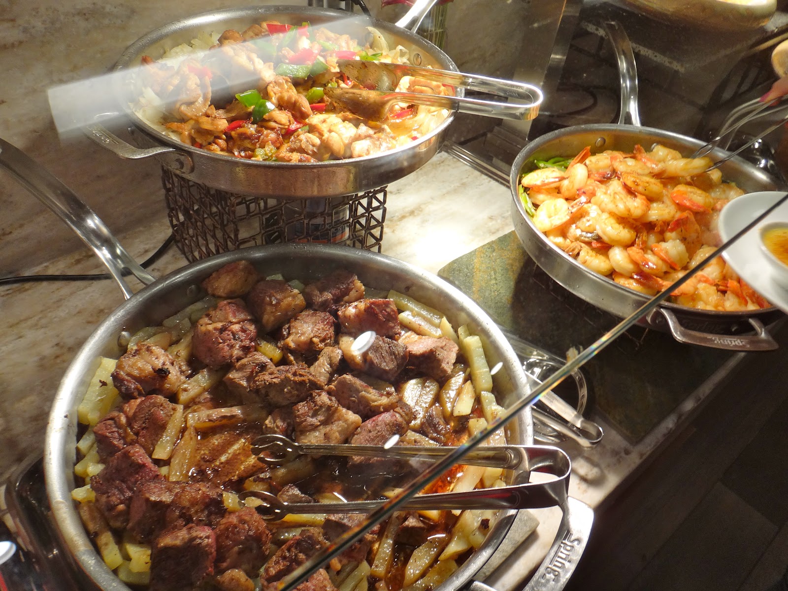 The Fashionably-Forward Foodie: Five Star International Buffet