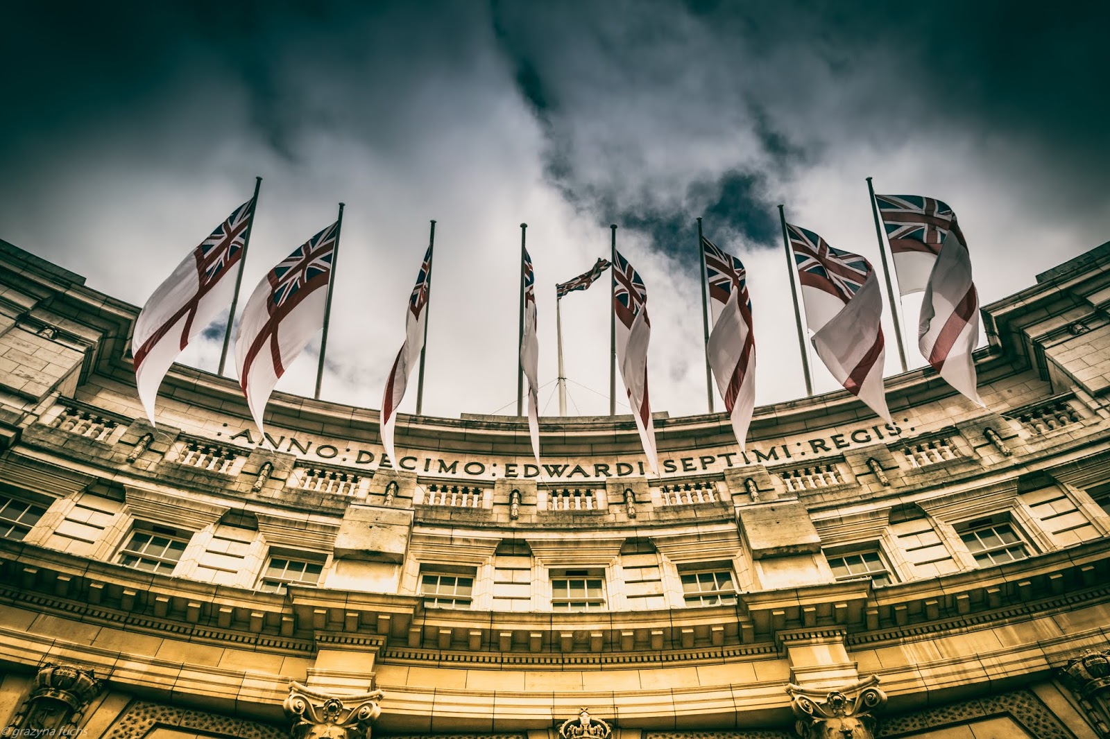 Enjoy your time with beautiful places: Celebrating 100 years of the RAF