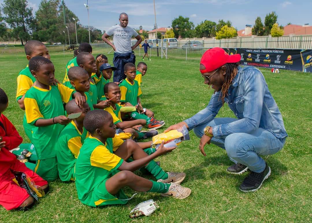 PICS : GINIMBI GIVES BACK | Mafaro