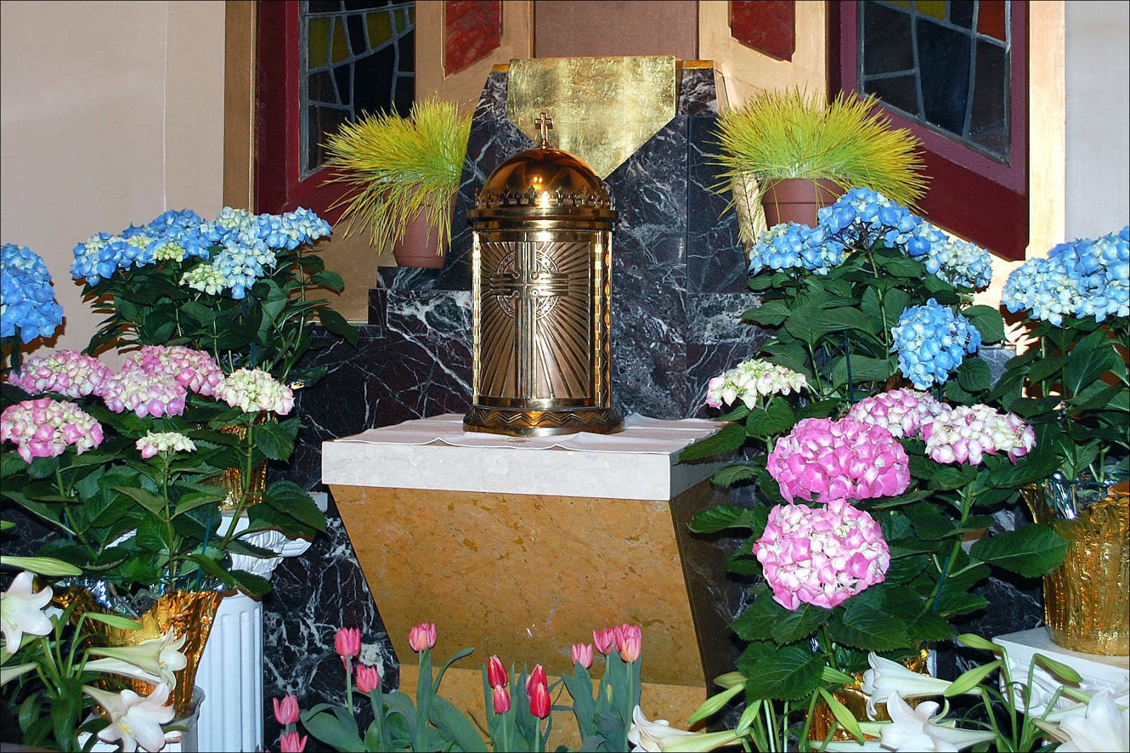 Il Regno: Holy Thursday — Mass of the Lord's Supper, Church Visitation ...