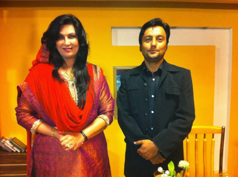 All Pashto Showbiz: Pashto Singer Naghma Photos