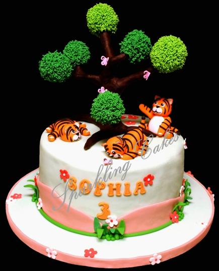 Sparkling Cakes: Playful Tigers