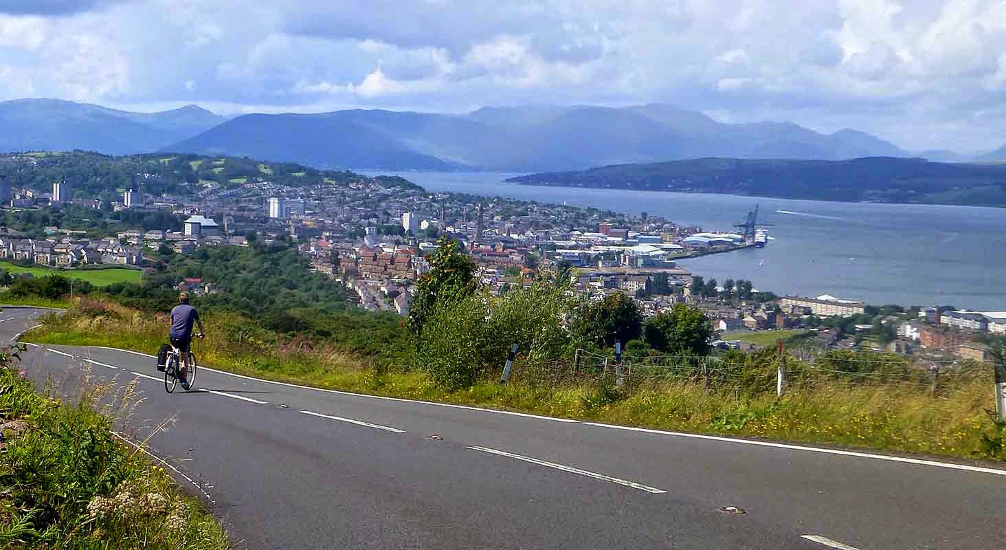 Alex and Bob`s Blue Sky Scotland: Inverclyde. Loch Thom.Greenock. Port ...