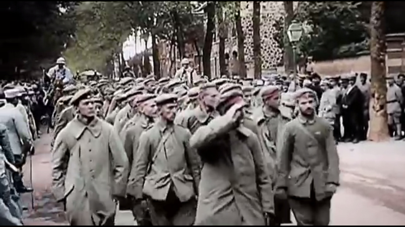 budrus pilietis: Hitleris. Pirma dalis. Grėsmė.