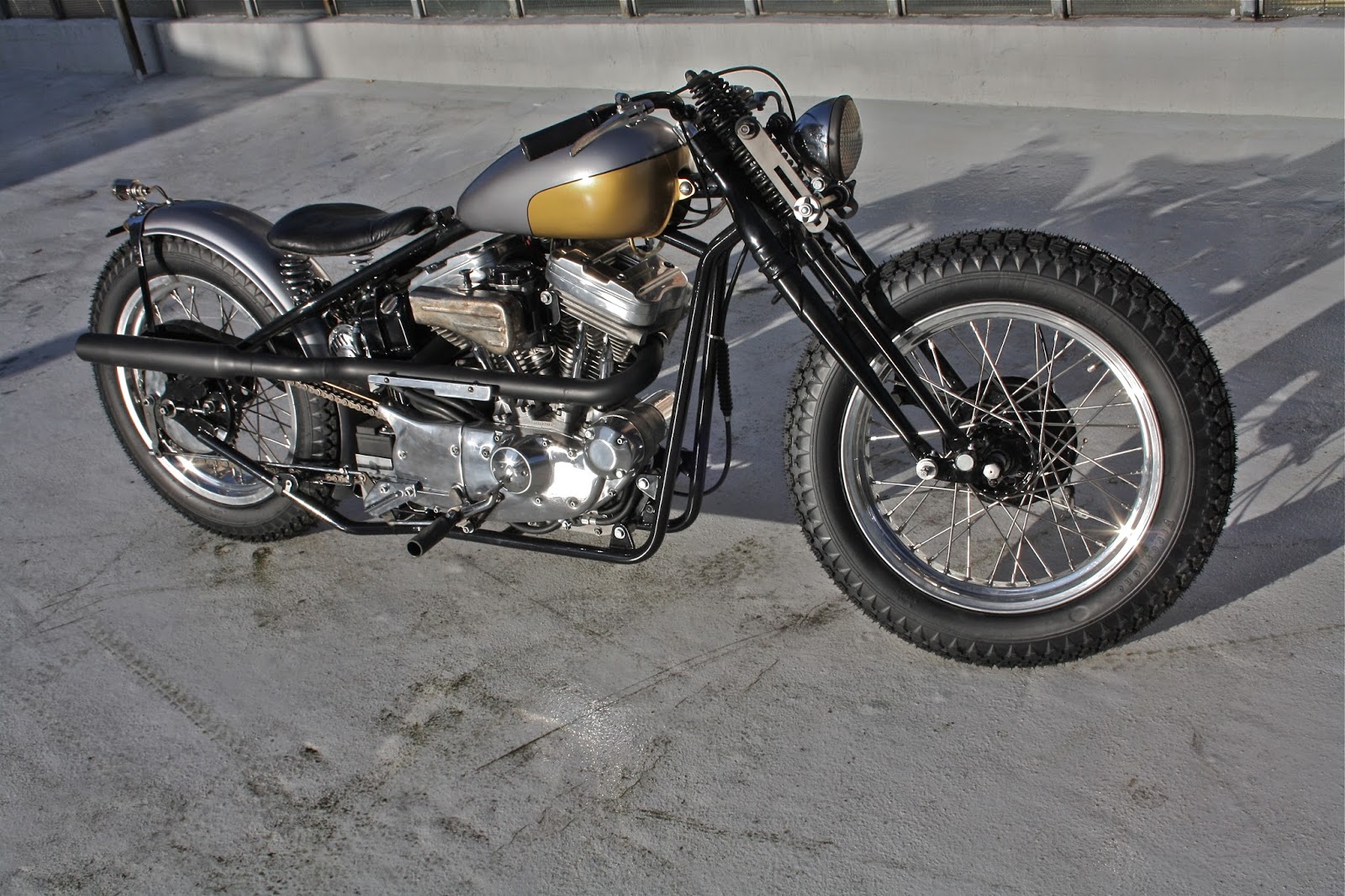 JAMESVILLE MOTORCYCLES: JAMESVILLE '88 EVO SPORTSTER BOBBER