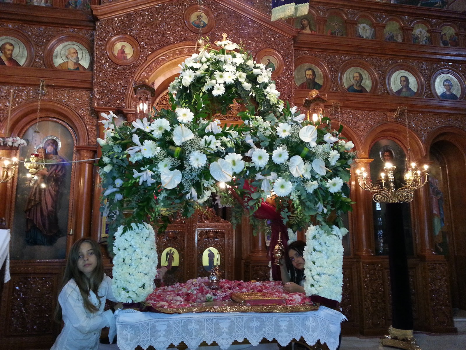 ΑΓΙΟΣ ΒΑΣΙΛΕΙΟΣ ΠΕΙΡΑΙΩΣ: ΠΡΟΣΚΥΝΗΜΑ ΣΕ ΕΠΙΤΑΦΙΟΥΣ ΙΕΡΩΝ ΝΑΩΝ ΤΗΣ ΙΕΡΑΣ ...