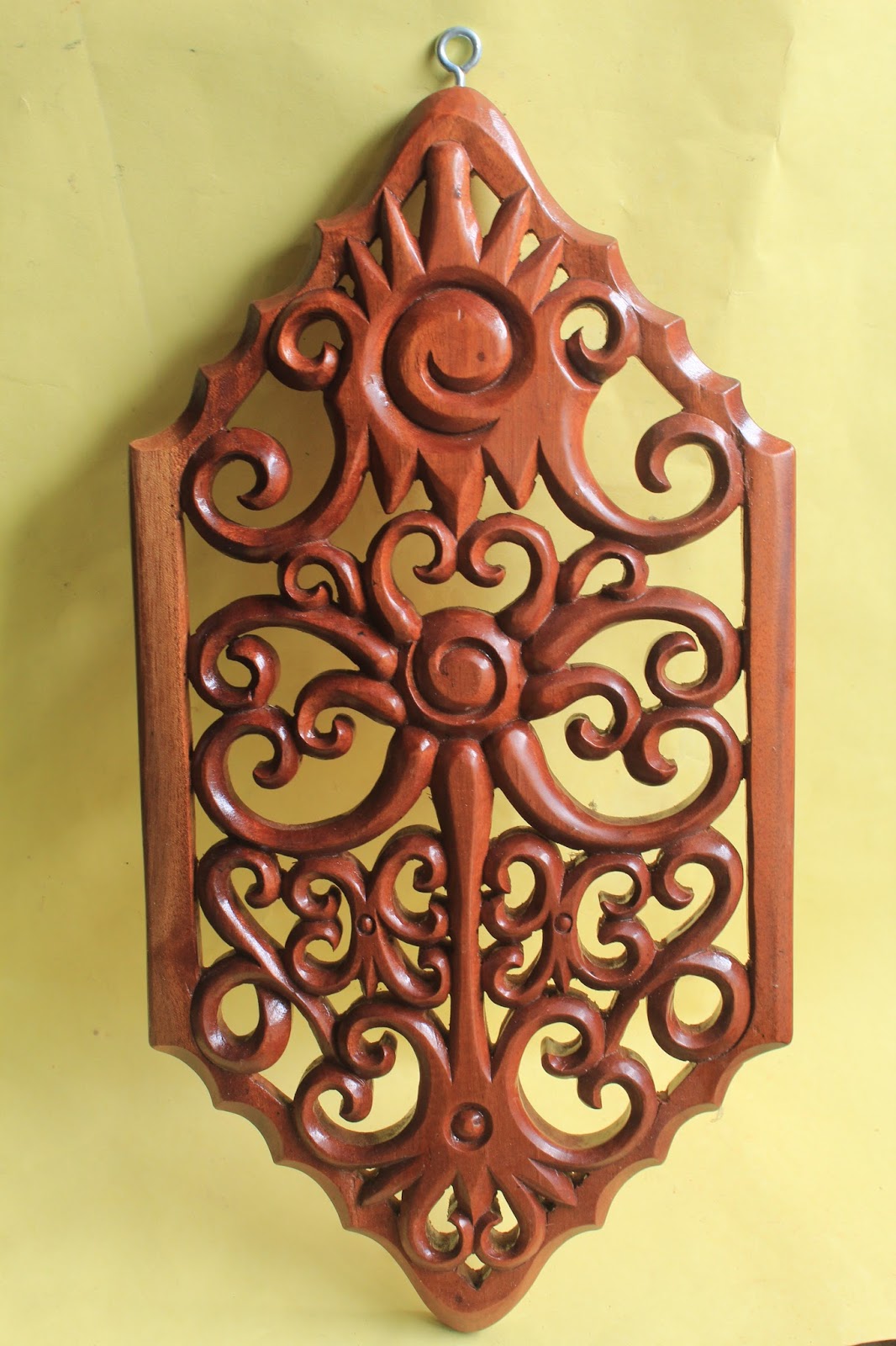 Kerajinan Dayak Kalimantan Tengah: Telawang Mini