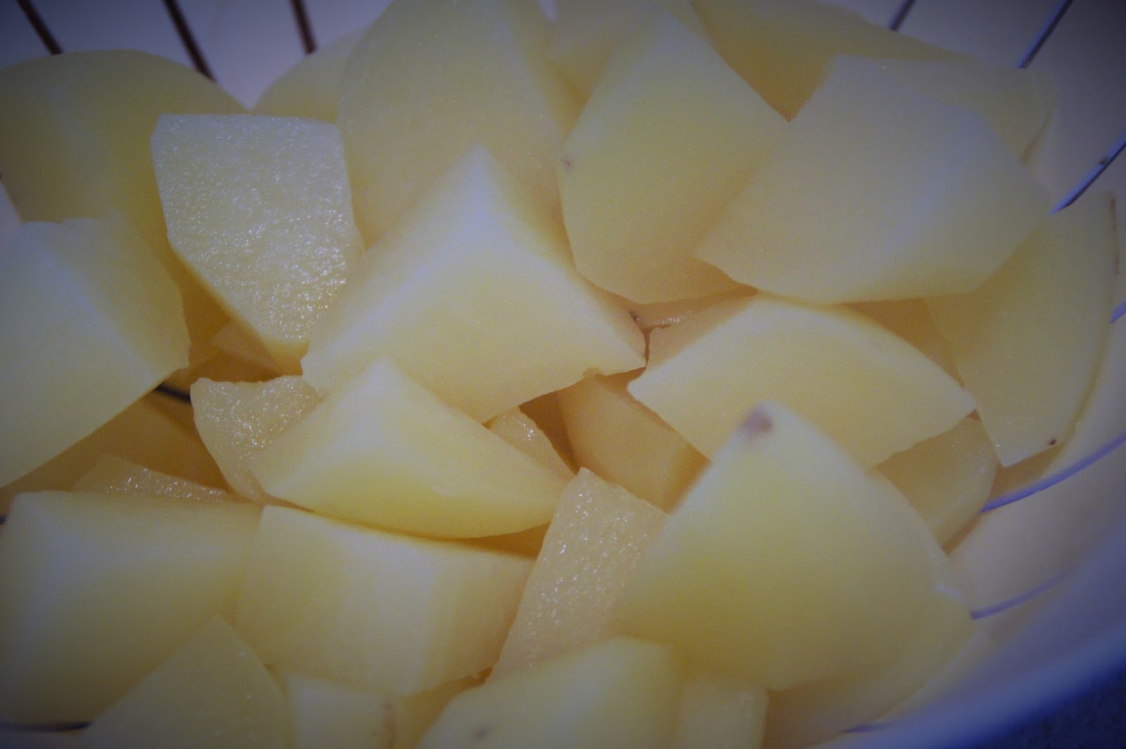 I piaceri della tavola: Insalata di patate con erbette saltate