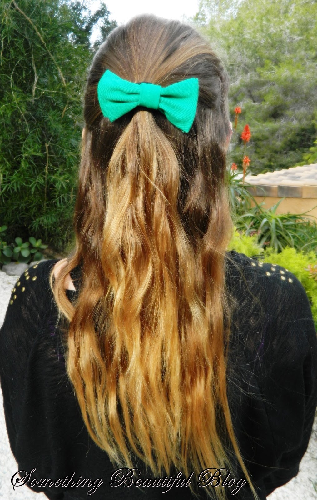 Something Beautiful Blog: DIY: Lacito para el pelo / Hair bow.