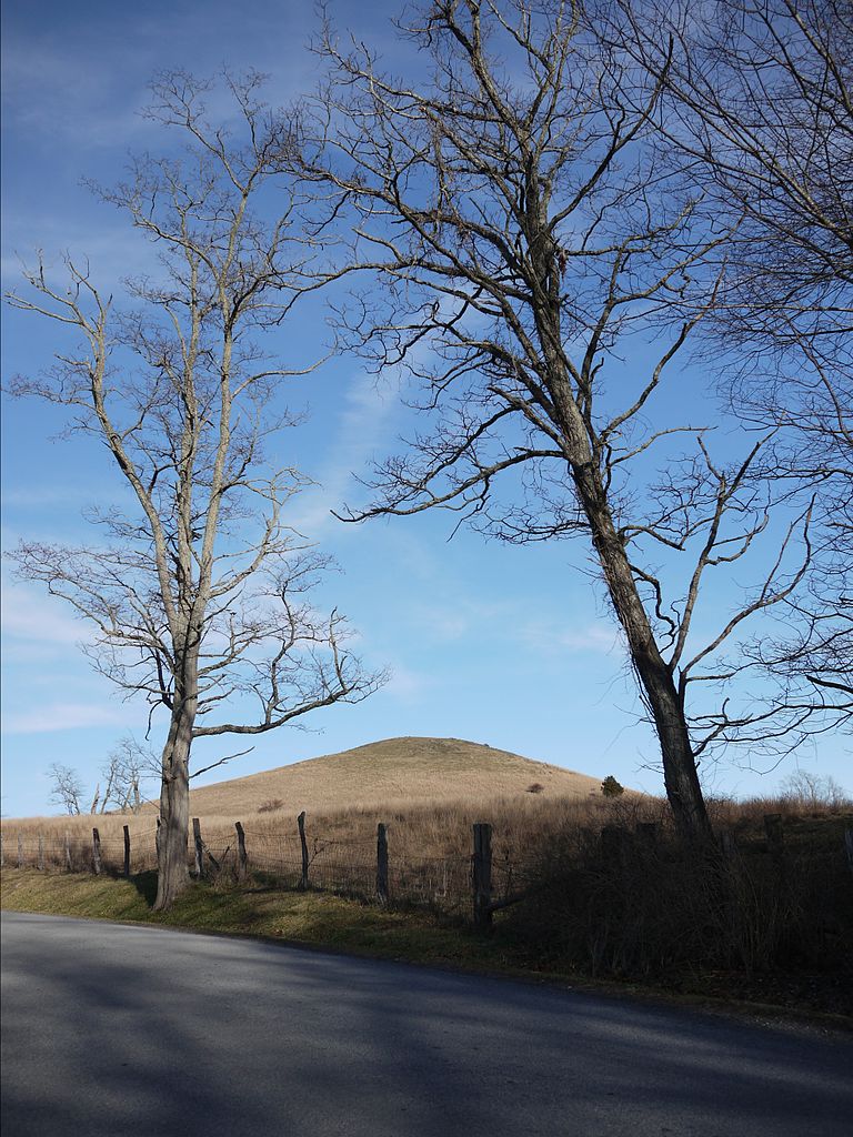 Fossils and Other Living Things: Volcanic Pipe Dreams ~ Maps With a View