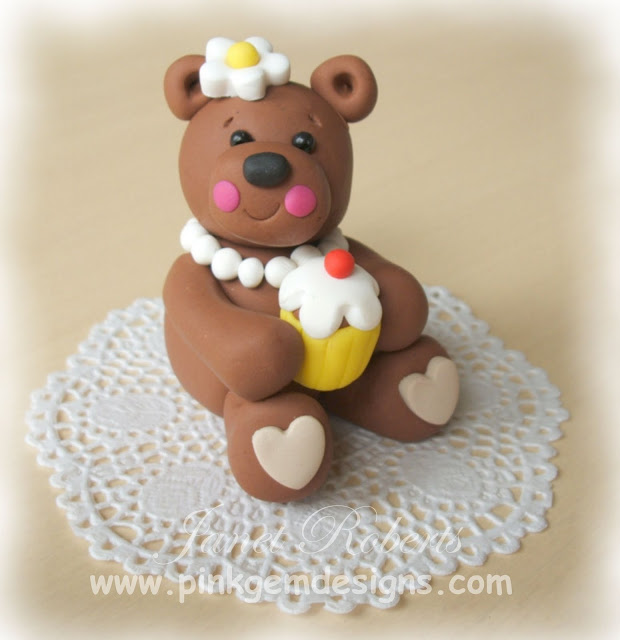 Pink Gem: Fimo Cupcake Teddy