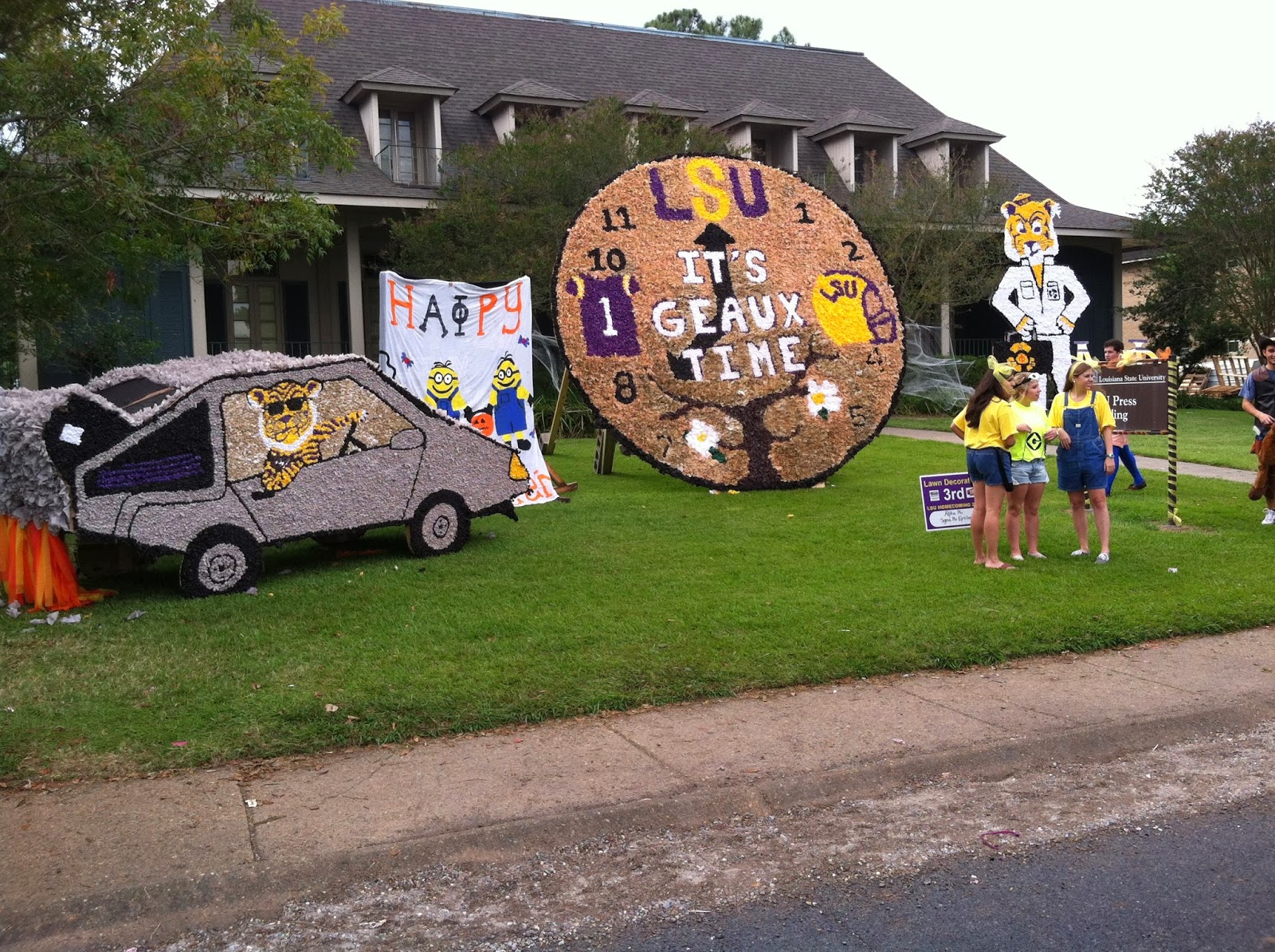 Dee's Adventures: Trick or Treating on LSU Sorority Row
