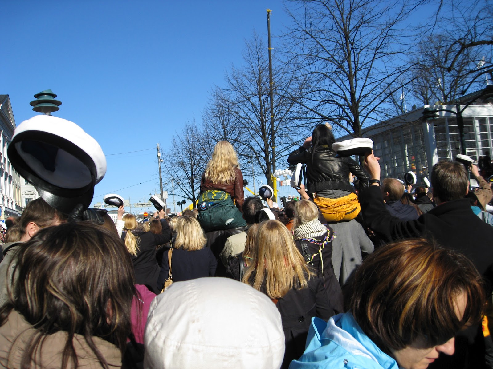 Travels with the Dude: It's Vappu time!