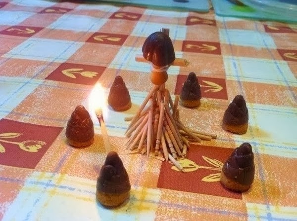 Kinoko? Takenoko? : r/Hololive