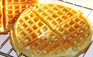 Sheila: Pandan Waffle (Bánh Kẹp Lá Dứa)