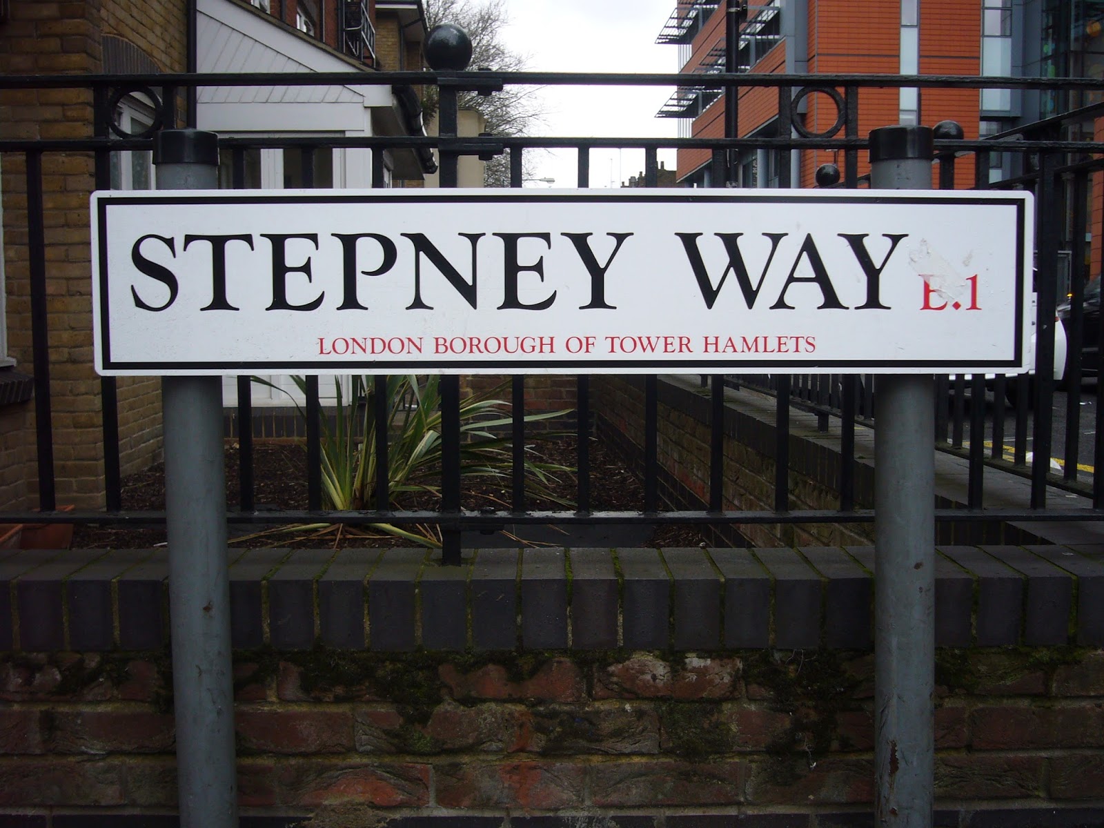 Holmes and Poirot in London: ロンドン ステップニー地区チャーチストリート（Church Street ...