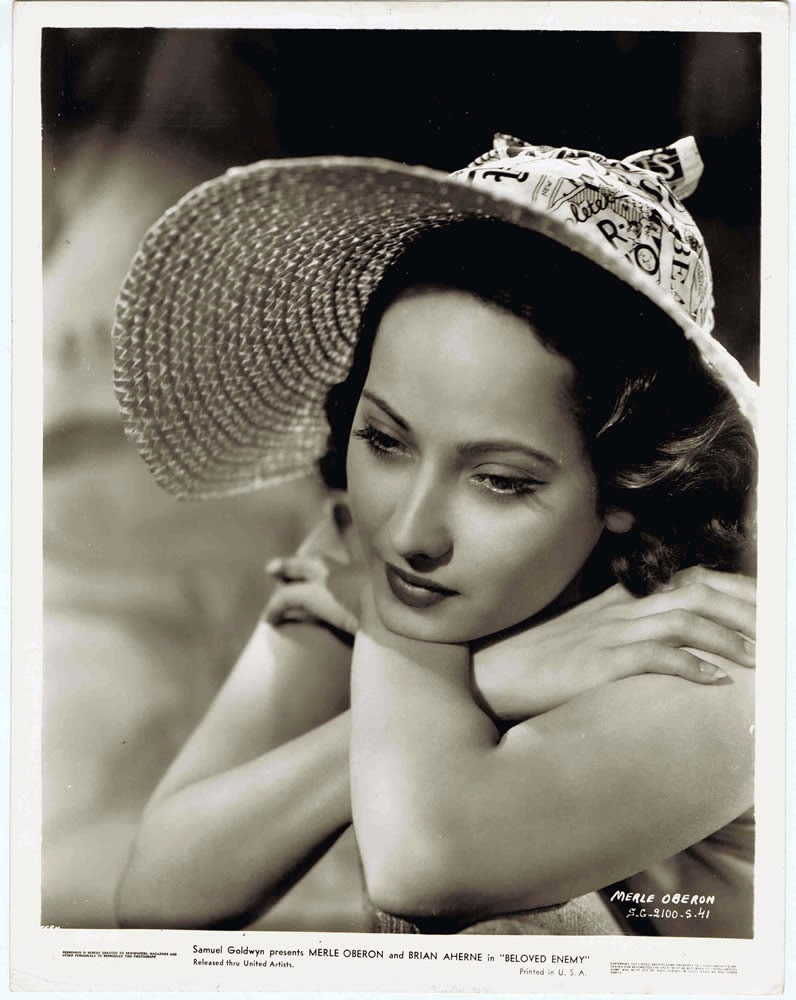 Slice of Cheesecake: Merle Oberon, pictorial