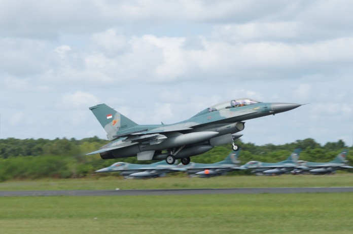 Garuda Militer: [Foto] Pesawat TNI AU di Natuna