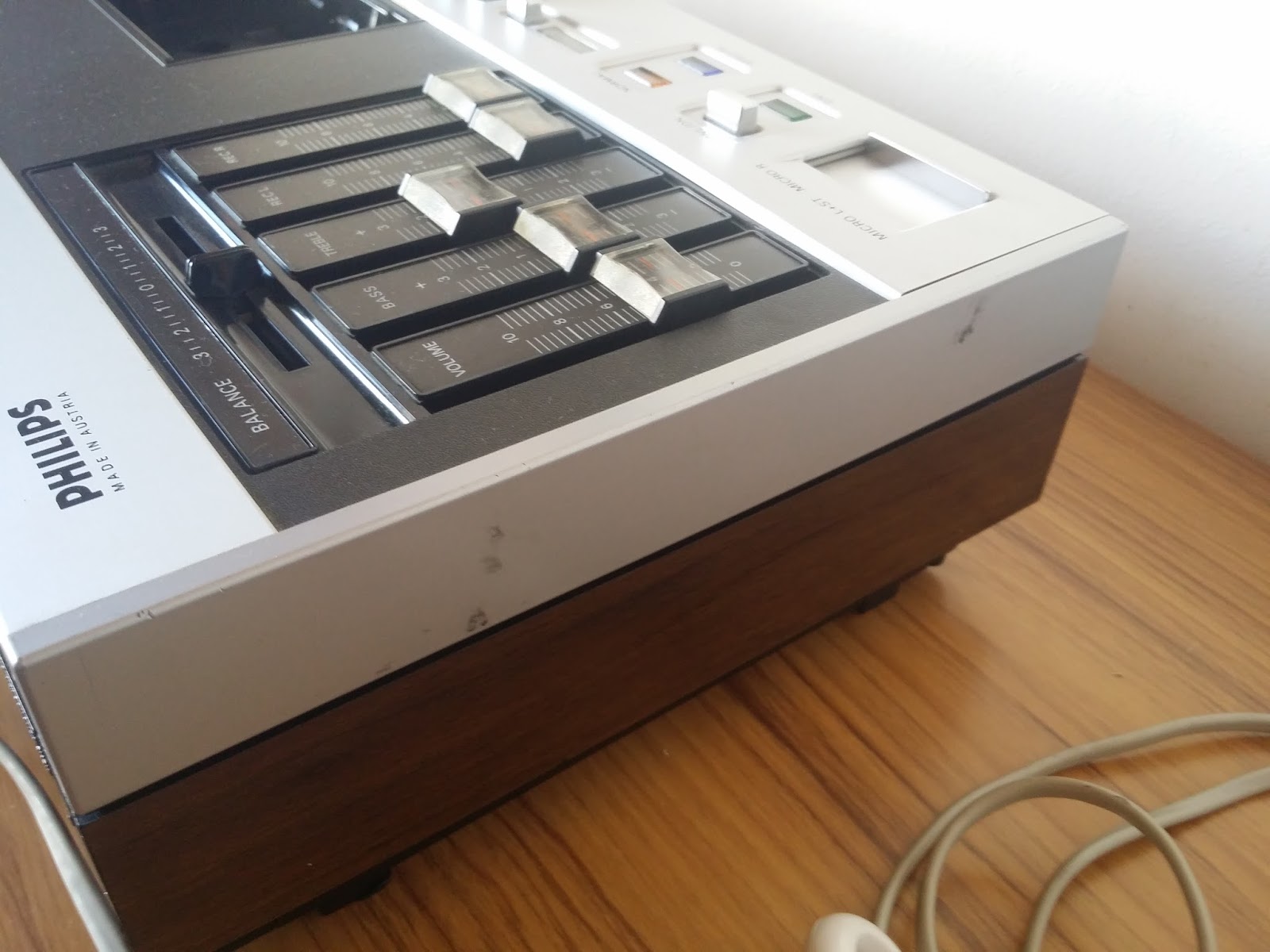 Philips Stereo Cassette Recorder N2408