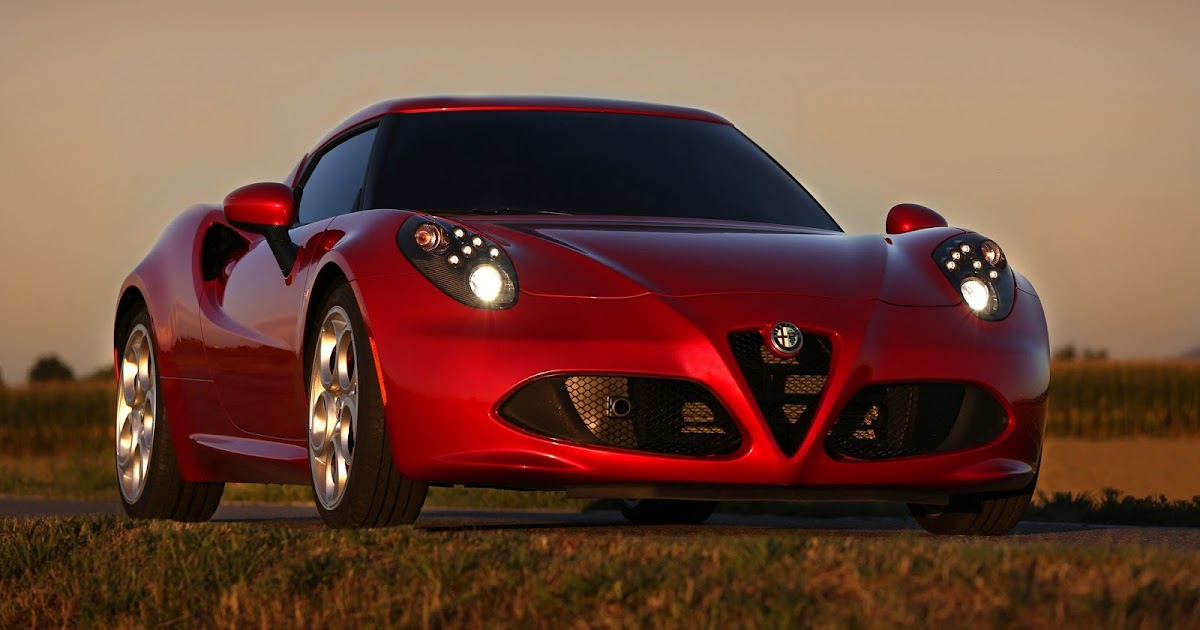 News Automobile: Battle - ALFA ROMEO 4C VS. LOTUS ELISE