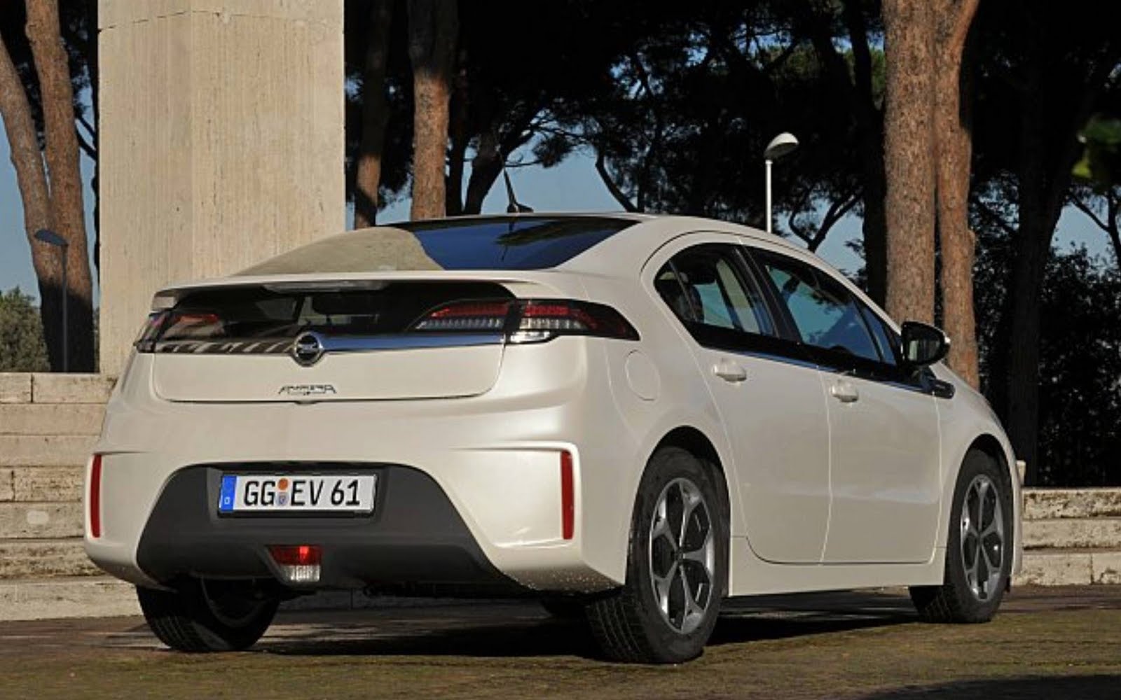 2012 Opel ampera wallpapers | Car News and Review