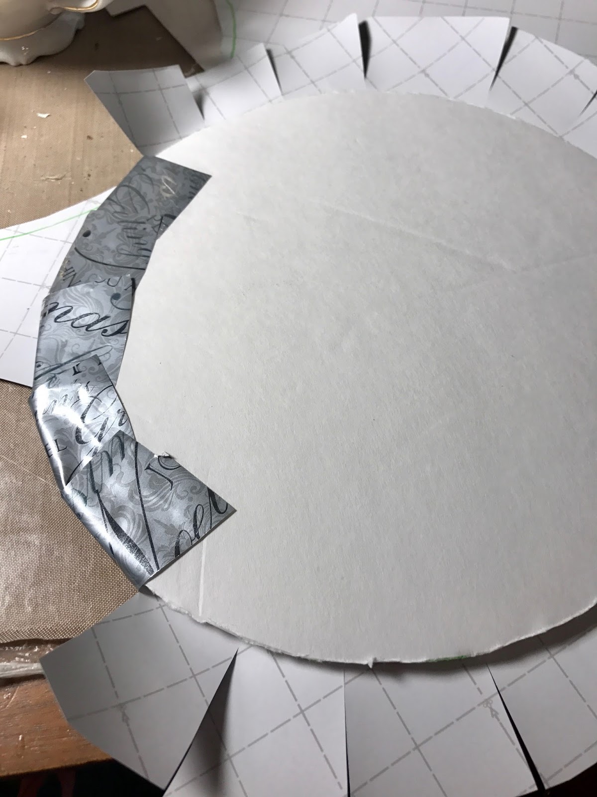 Gold Rush Gal Crafts: Wrapping Paper Star Burst