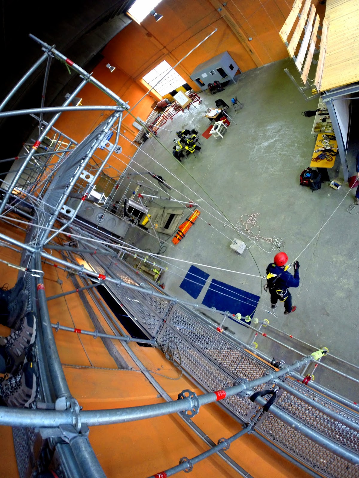 Outdoor Pro Team: CLIMBING RESCUE SKILLS