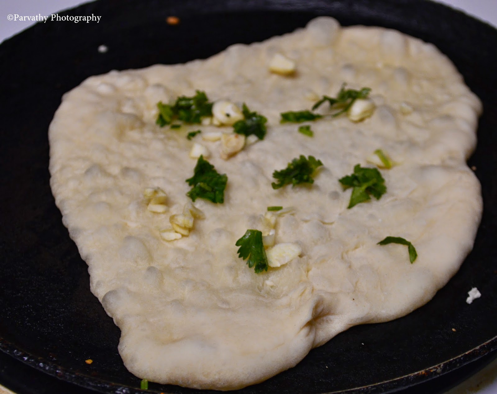 Paru's Kitchen: Naan | Tawa Naan Recipe (Without Yeast)