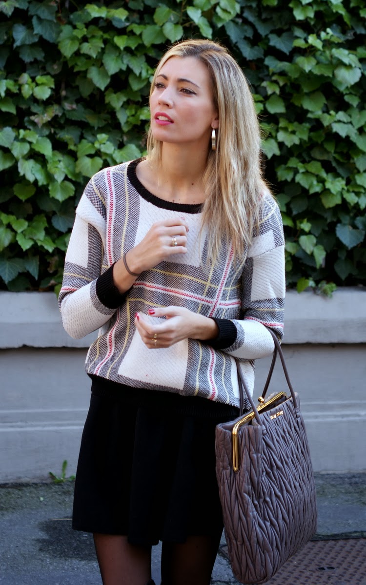 Classic barcelona, blonde, jumper, mercedes maya, miu miu, model, ootd ...