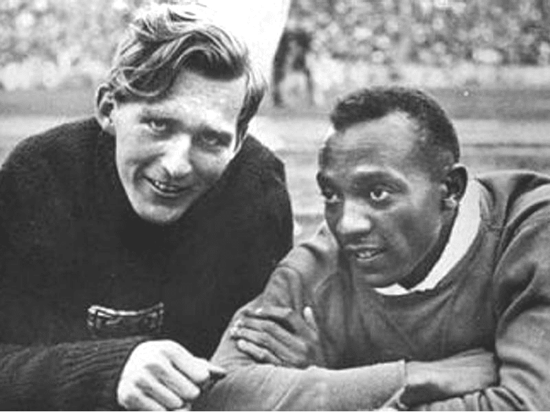 ENORMIO: JESSE OWENS y LUTZ LONG / «Un abrazo que hizo historia. Una ...