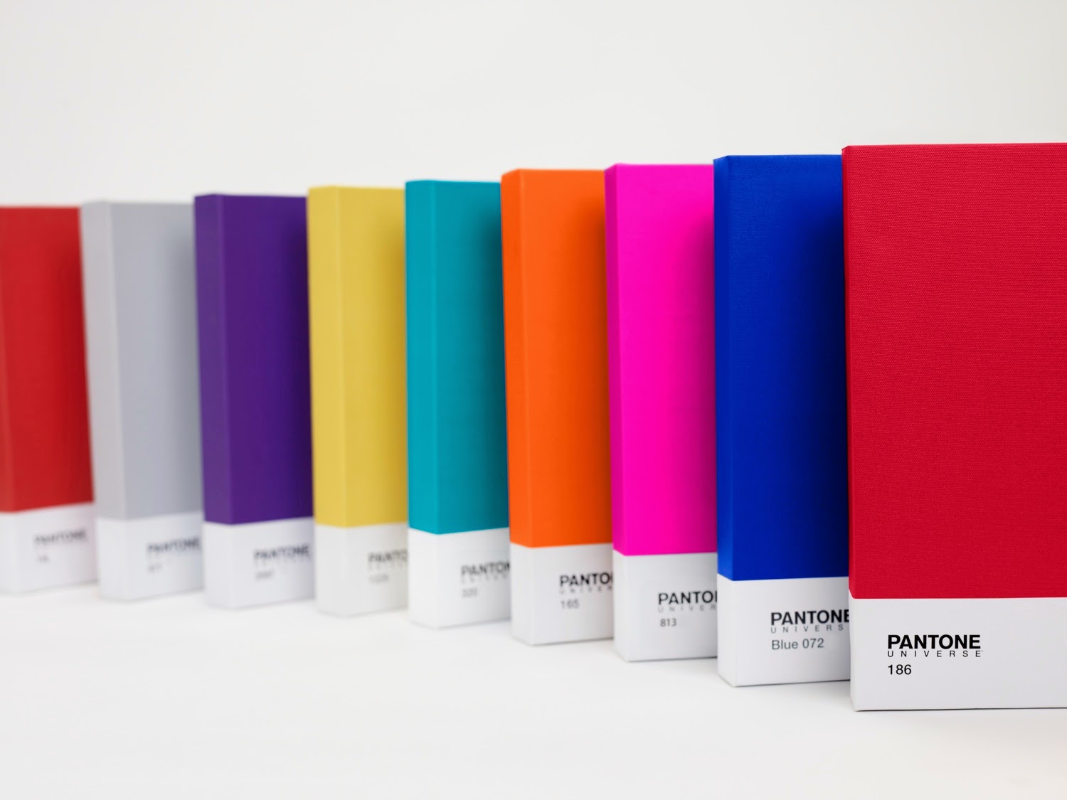 Pantone Life: Welcome to Pantone Life