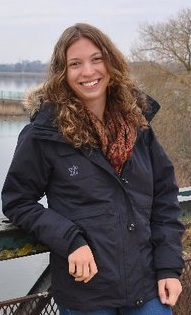 Creating for Conservation: Artist Bio: Tess Cole