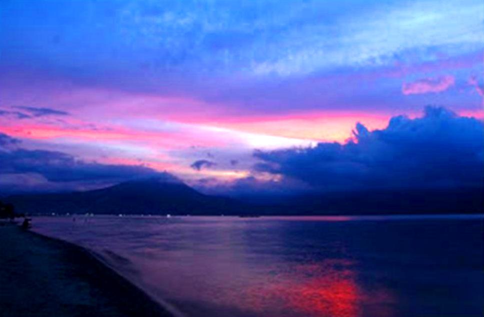 Telusur Pantai Pasir Putih Parbaba di Simanindo - Pariwisata Sumut