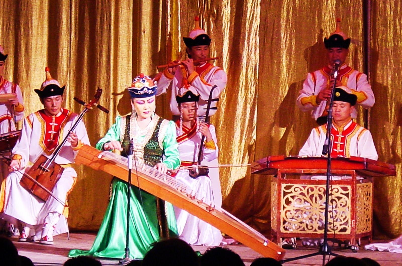 Holes in My Soles: Mongolian Cultural Evening. Stupendous Performance.