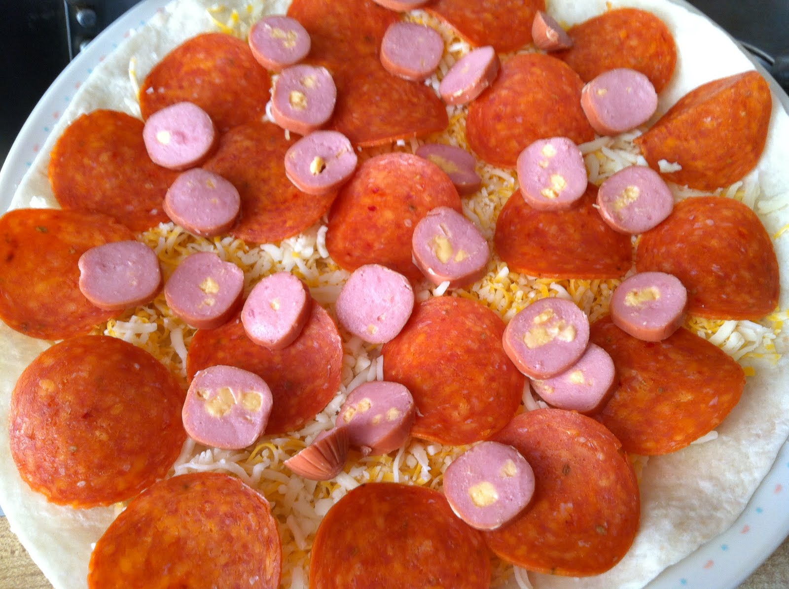 Spryte's Place: Hot Dog Pepperoni Pizzadilla