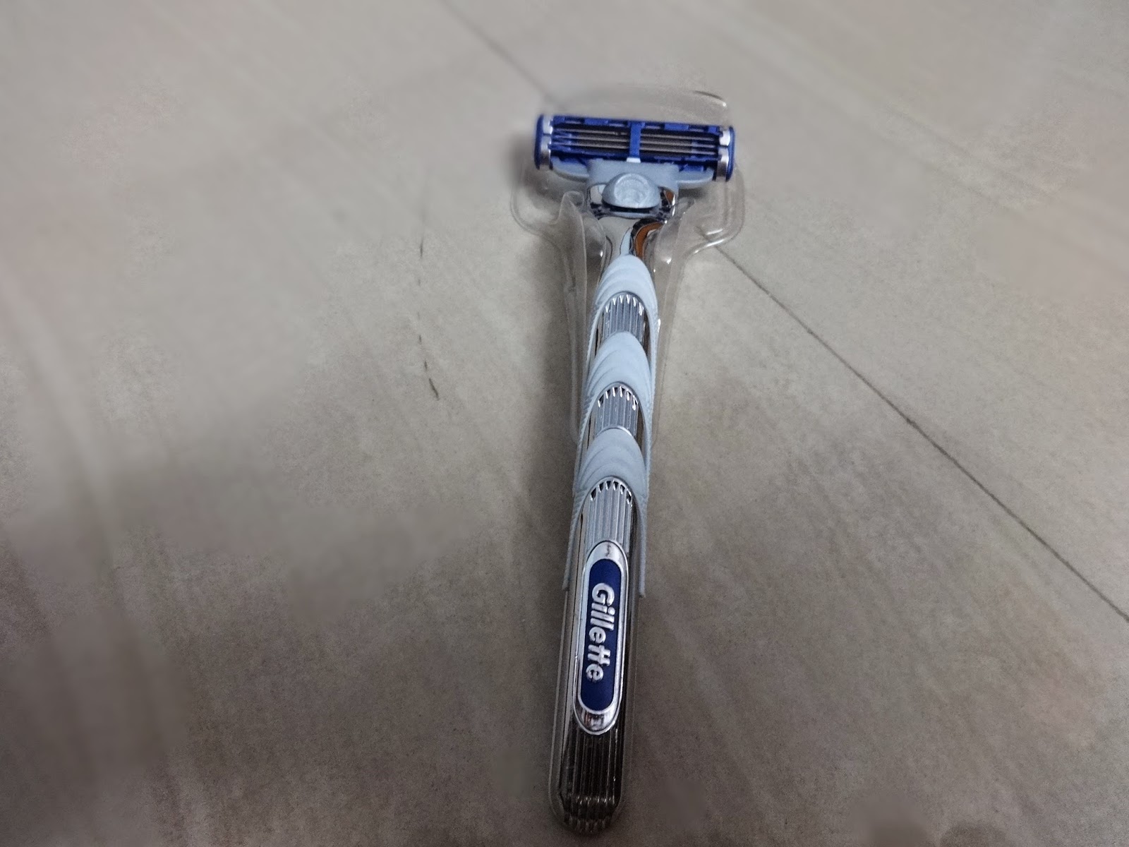 shaveology: Gillette Mach 3 Turbo Razor Review