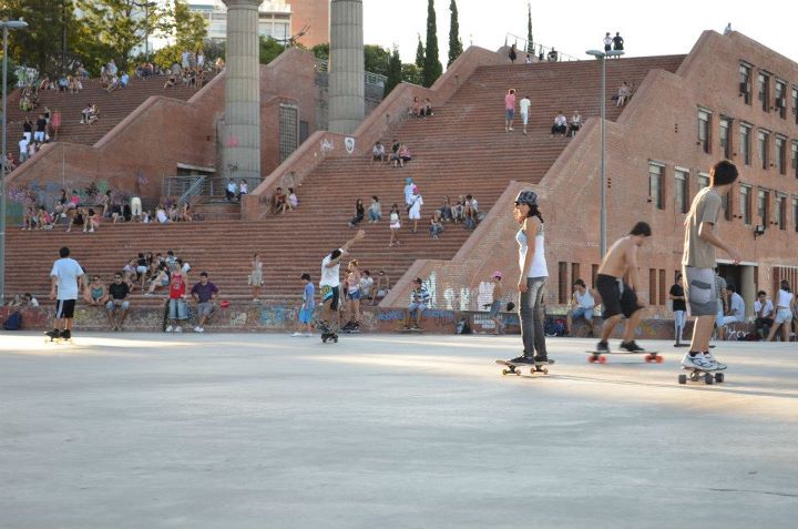 Malibu Longboard Rosario: Longboard, Skate, Bmx Parque España ROSARIO Malibu Longboard Rosario: Longboard, Skate, Bmx Parque España ROSARIO