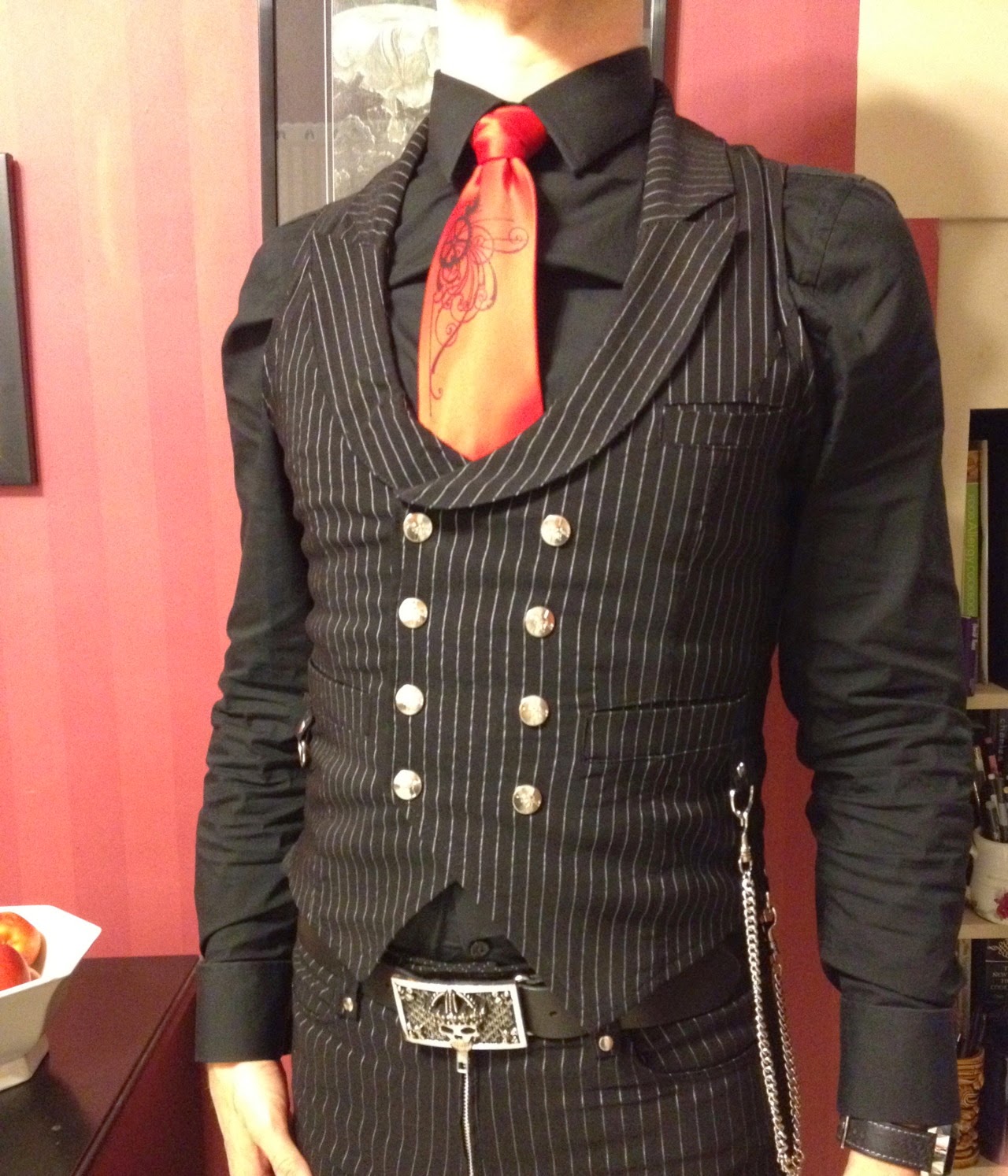 Madame Macabre: Moda gótica para hombre: sinistersartorialist.