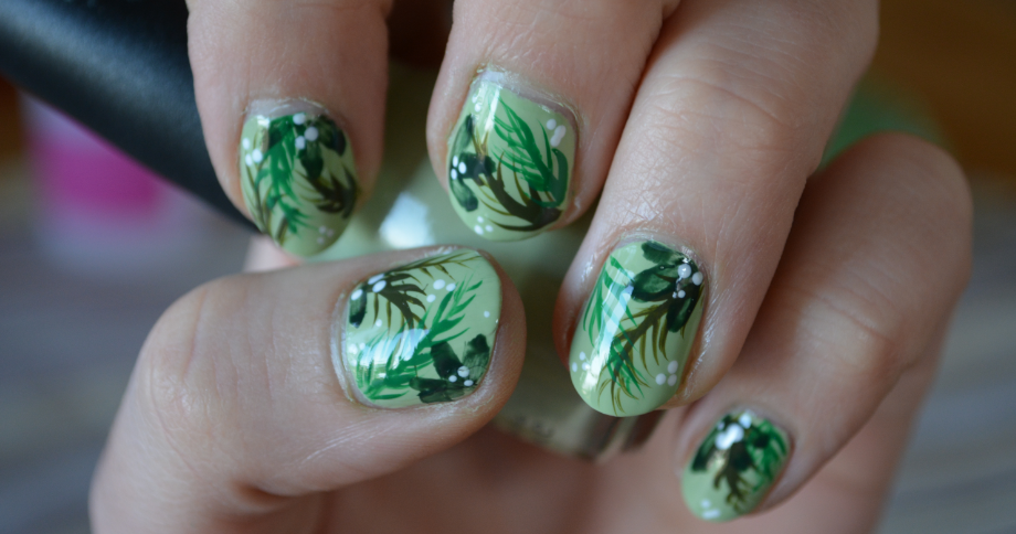 The Closet Historian: Spring Green Leaf Nail Art & Tutorial